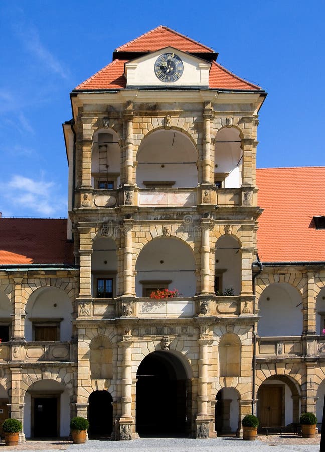 Kasteel Moravska Trebova stock afbeelding. Image of klooster - 14796633