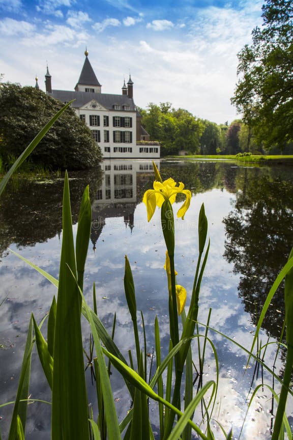 Kasteel Renswoude, Castle Renswoude Stock Image - Image of romantische ...