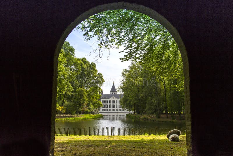 Kasteel Renswoude, Castle Renswoude Stock Photo - Image of utrechts ...
