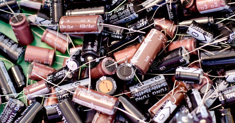 Elektronikteile stockfoto. Bild von transistor, elektronik - 17008014