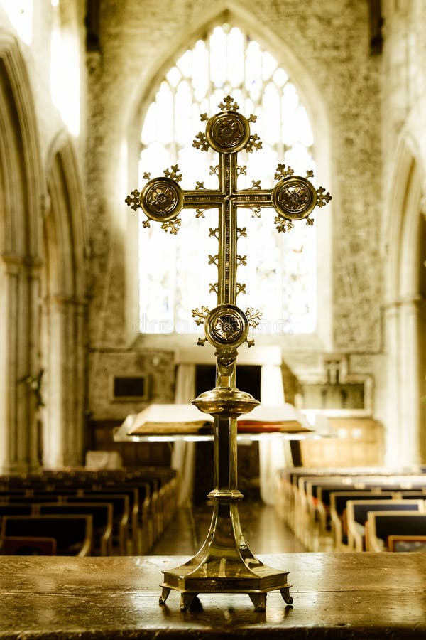 Katholisches Kreuz in Einer Kirche Stockfoto - Bild von kulturen ...