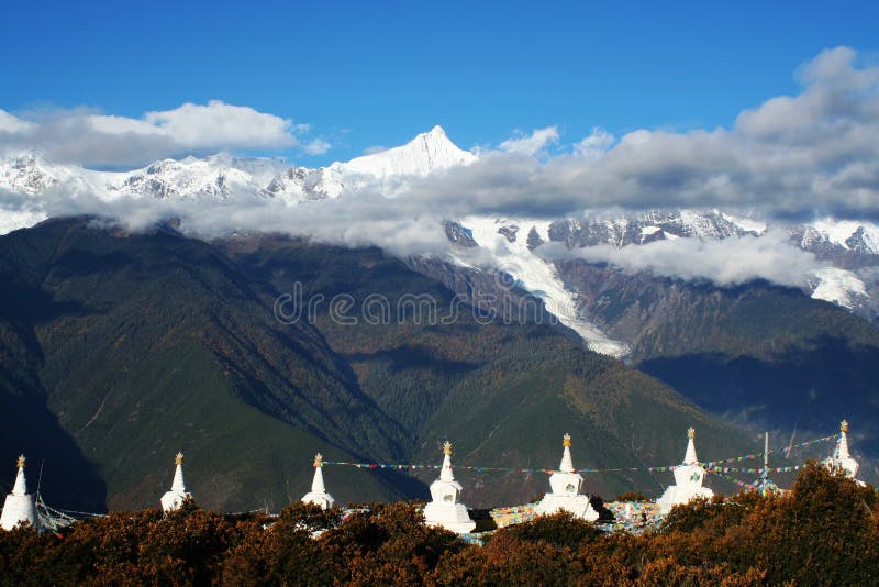 Kawagebo Con El ?khatag Blanco? Imagen de archivo - Imagen de belleza ...