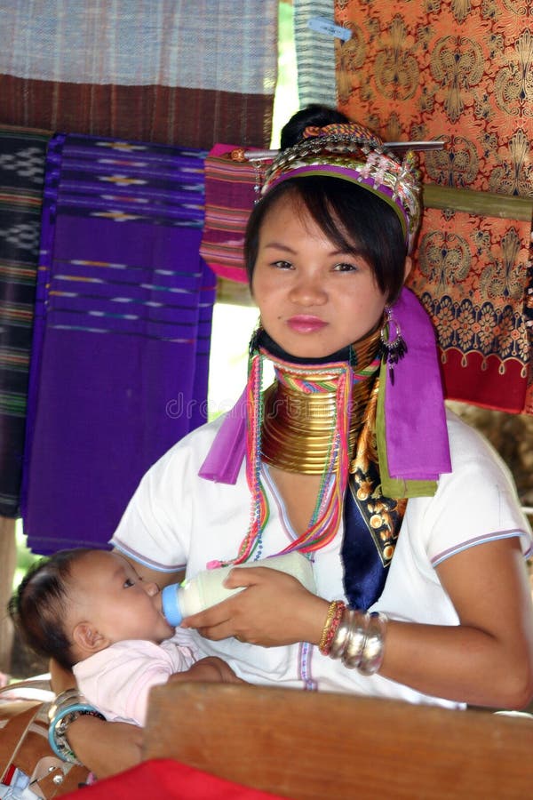 Kayan woman editorial image. Image of dresses, dressed - 11163130