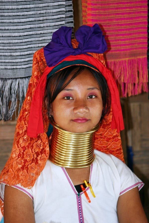Kayan woman editorial stock image. Image of attraction - 11163054