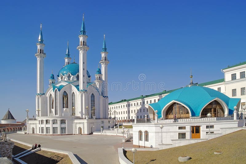 De Moskee Van Kul Sharif in Kazan Het Kremlin Rusland Stock Afbeelding ...