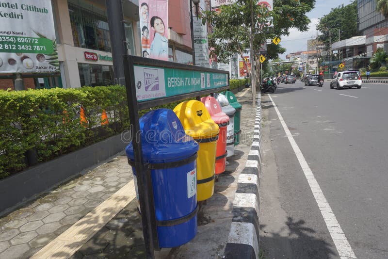 Full dustbin editorial image. Image of full, garbage - 61306415