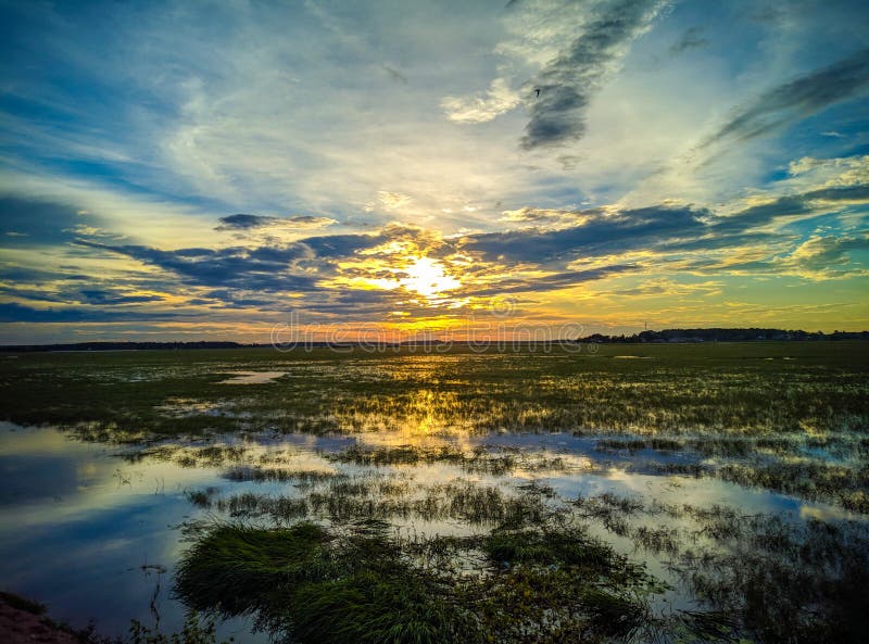 Keep going stock image. Image of sunlight, horizon, outdoors - 138900669