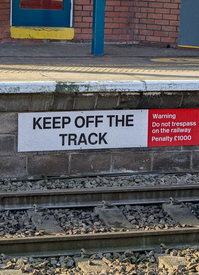 622 Station Sign Off Stock Photos - Free & Royalty-Free Stock Photos ...