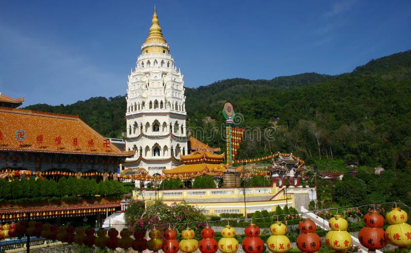 Kek Lok Si Buddhist Temple stock photo. Image of architectural - 19963446