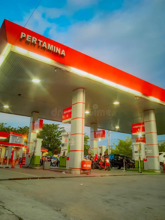 Kelip pertamina sore editorial photography. Image of facade - 266282257