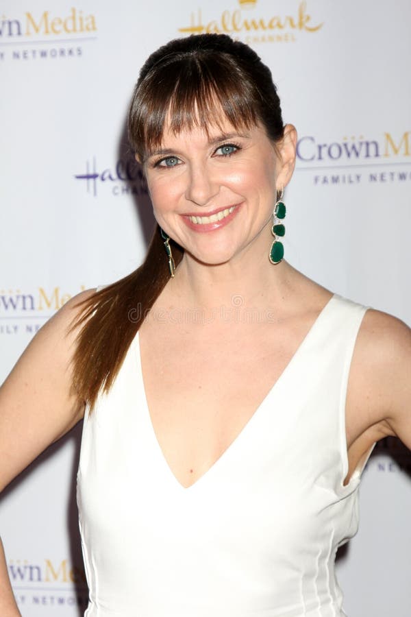 Kellie Martin Arrives at the 12th Annual Lupus LA Orange Ball Editorial ...