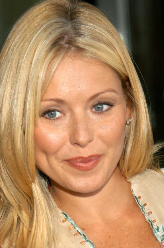 Kelly Ripa editorial stock image. Image of meeting, critics - 20288204