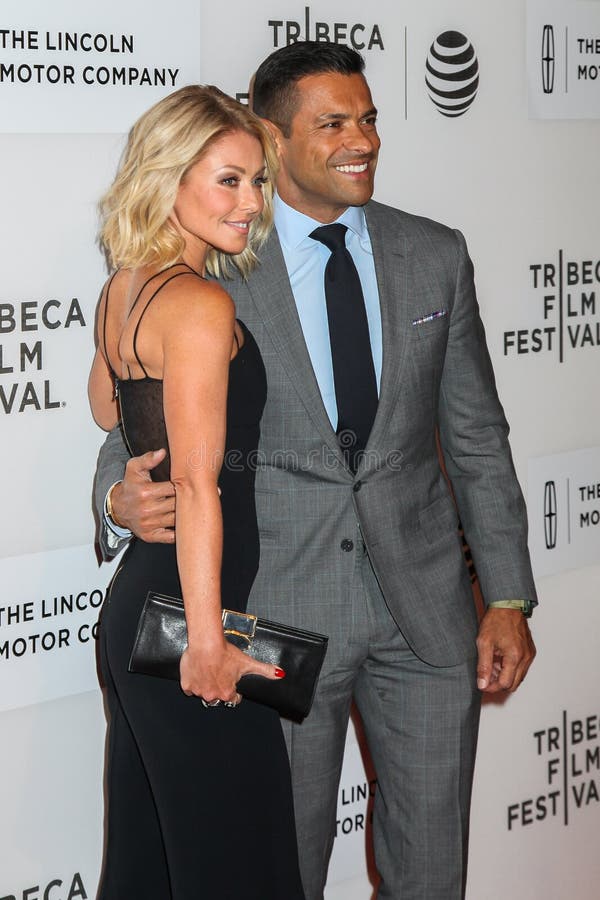 Kelly Ripa Ed Attore Mark Consuelo Fotografia Editoriale - Immagine di ...