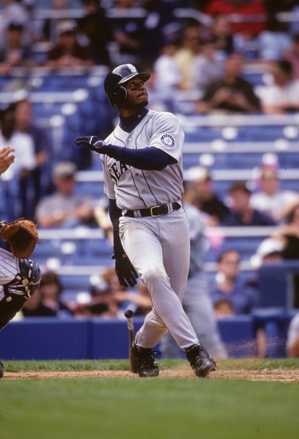 Ken Griffey, Jr. editorial photo. Image of baseball - 170344221