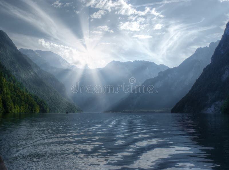 Kenigsee Real Del Lago, Alemania Foto de archivo - Imagen de austeridad ...