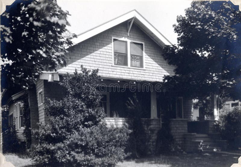 Kent House, 1945 Picture. Image: 222395935