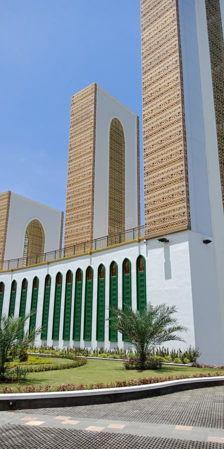 Keong Pakam Mosque stock photo. Image of condominium - 262620968
