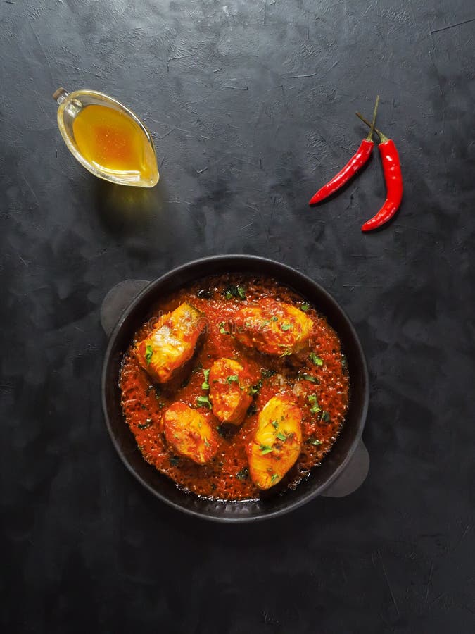 Bengali Fish Curry, Bangali Style Fish Dishes Stock Photo - Image of ...