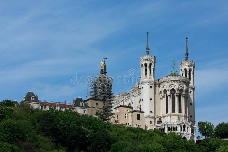 Kerk in Lyon stock afbeelding. Image of katholiek, lyon - 5191669