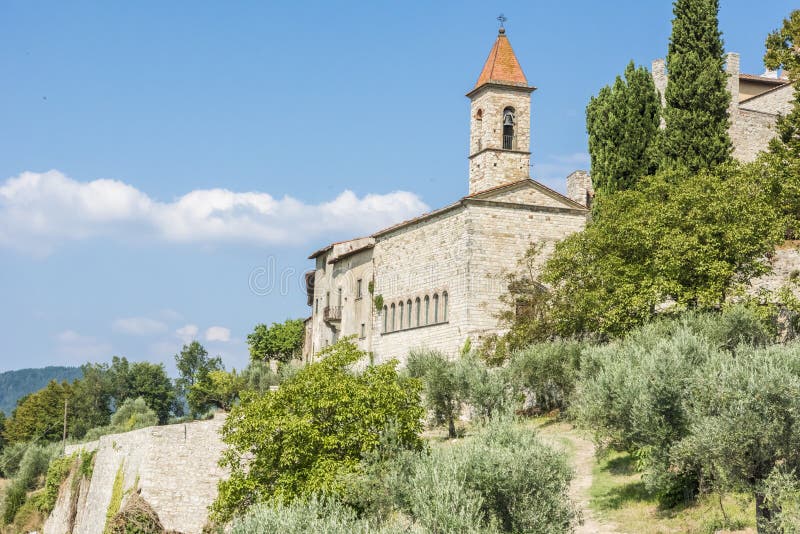 Klein Dorp Met Kleurrijke Blokhuizen En Ijsberg Vooraan in De Rug Van ...