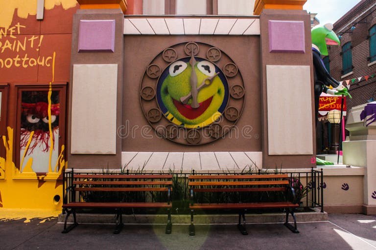 Kermit the Frog Clock at Hollywood Studios. Editorial Stock Image ...