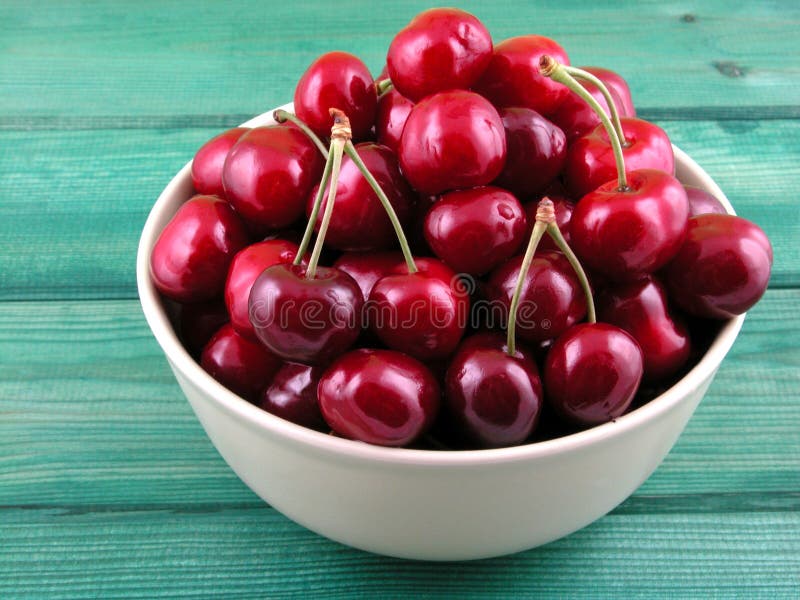 Kersen stock afbeelding. Image of zoet, voeding, zomer - 5610769