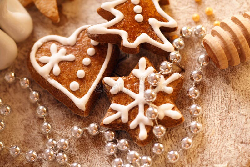 Kerstmiskoekjes Van Het Baksel Stock Afbeelding - Image of vakantie ...