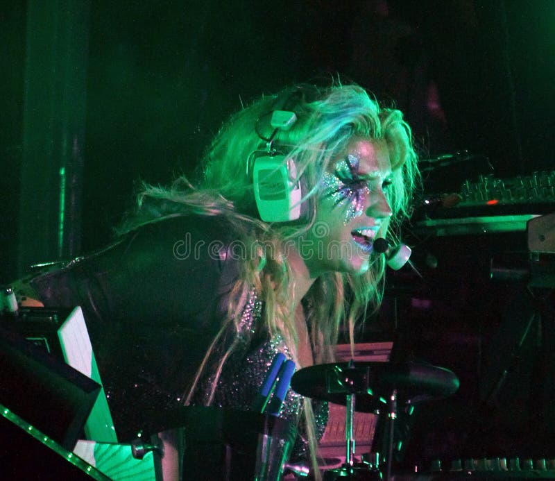 Kesha performs in concert editorial image. Image of amphitheater ...