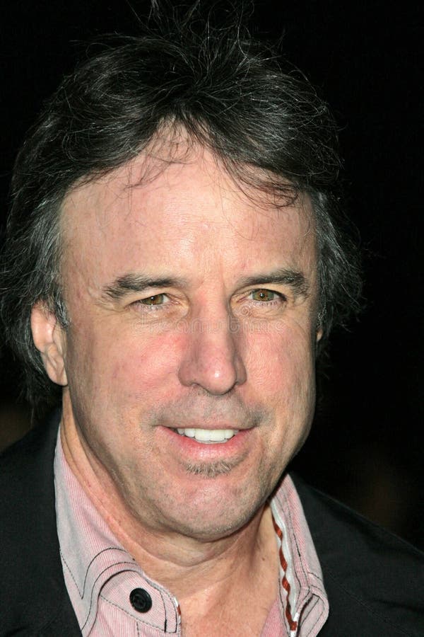 Kevin Nealon editorial stock image. Image of capitan - 26356464