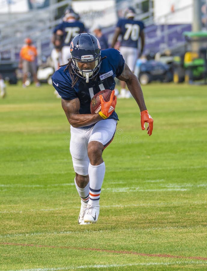 Kevin White #11 editorial photography. Image of bears - 124514232