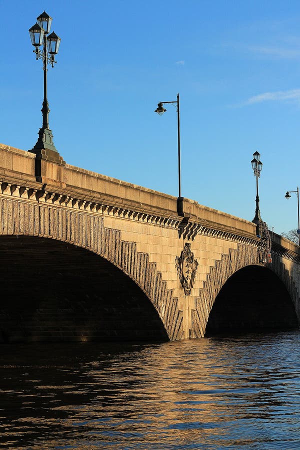 Kew Bridge stock photo. Image of bridge, blue, autumn - 51881130