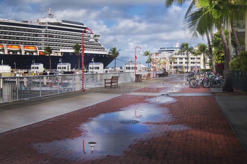 Key West Promenade stock photo. Image of outdoor, ocean - 41655370