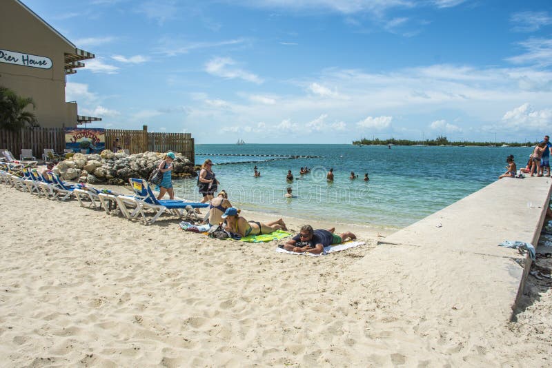 Key West's Simonton Beach foto editorial. Imagem de relaxamento - 166261126