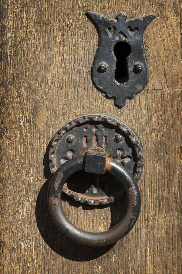 Keyhole on Wooden Door with Metal Handle Stock Photo - Image of handle ...