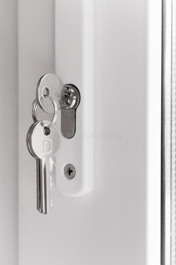 Keys in lock stock image. Image of aluminum, entrance - 10709029