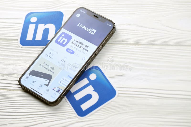 KHARKOV, UKRAINE - MARCH 5, 2021: Linkedin Icon and Application from ...