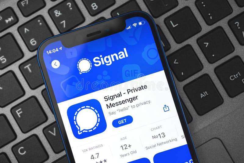 Kharkov, Ukraine - May 28, 2021: Signal Private Messenger App Icon ... Kharkov, Ukraine - May 28, 2021: Signal Private Messenger App Icon ...