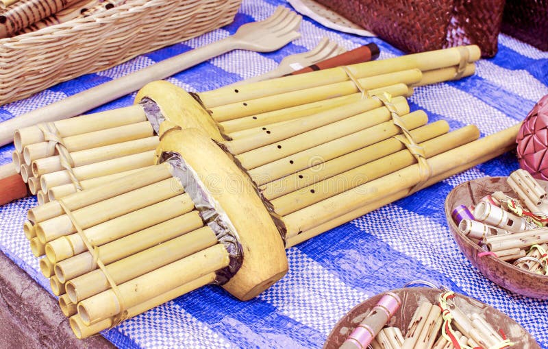 Khene, Strumenti Musicali Tailandesi Immagine Stock - Immagine di ...