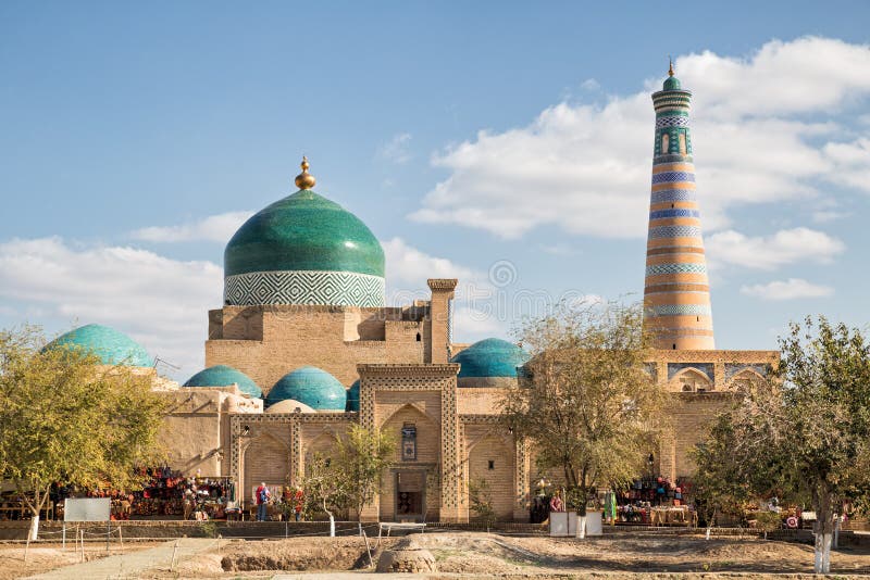 Khiva, Na Fortaleza De Ichan-Kala Imagem de Stock - Imagem de velho ...