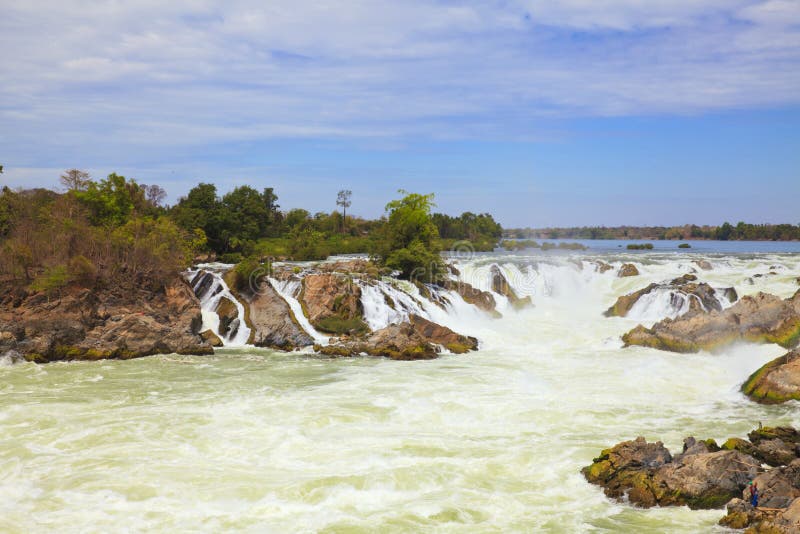 Khone Phapheng vattenfall fotografering för bildbyråer. Bild av skönhet ...