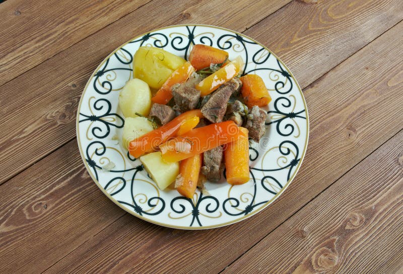 Khorkhog image stock. Image du asie, assiette, repas - 58335813