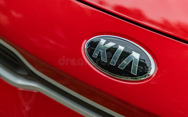 Kia-Logo redaktionelles stockfotografie. Bild von fahrzeug - 225795402
