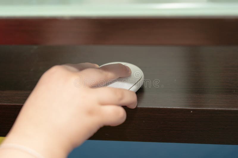 321 Kid Using Computer Mouse Stock Photos - Free & Royalty-Free Stock ...