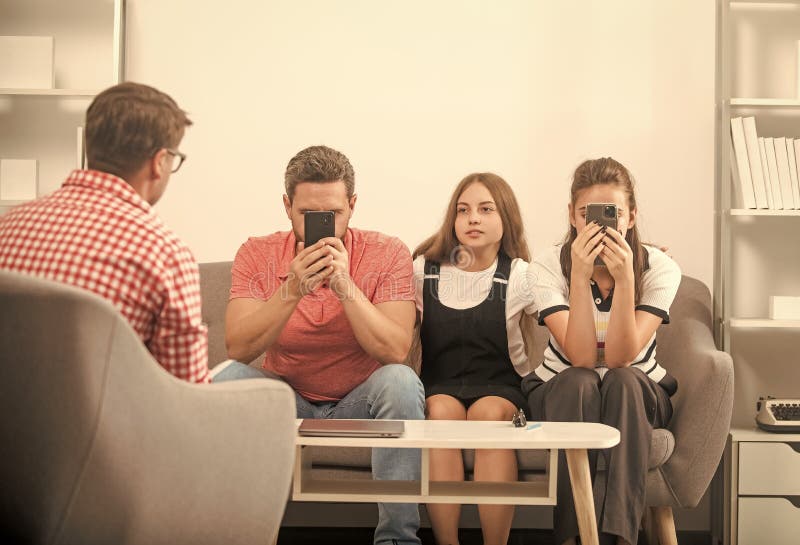 Kid with Phone Addicted Daddy and Mom Sitting at Psychologist Solving ...