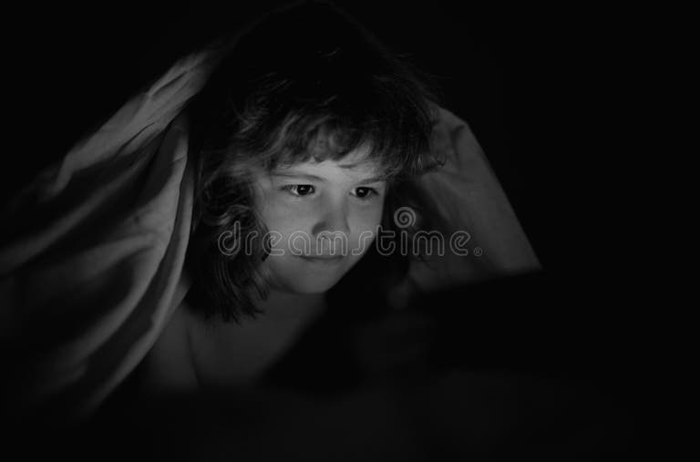 Screen Light Reflex Stock Illustrations – 124 Screen Light Reflex Stock ...