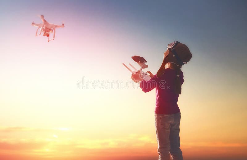 696,142 Drone Stock Photos - Free & Royalty-Free Stock Photos from ...