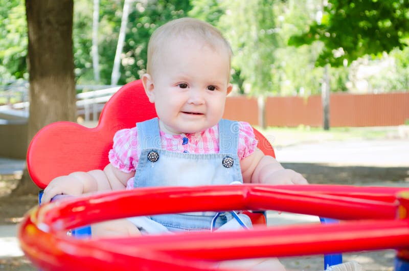 Photos of Model in Image ID 31339725 by Archikatia