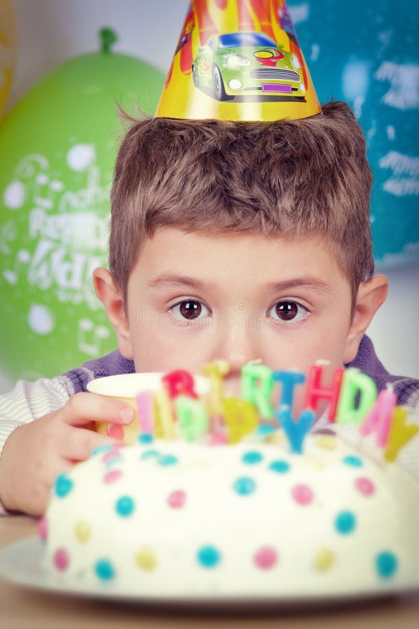12+ Kids celebrating birthday party Free Stock Photos - StockFreeImages