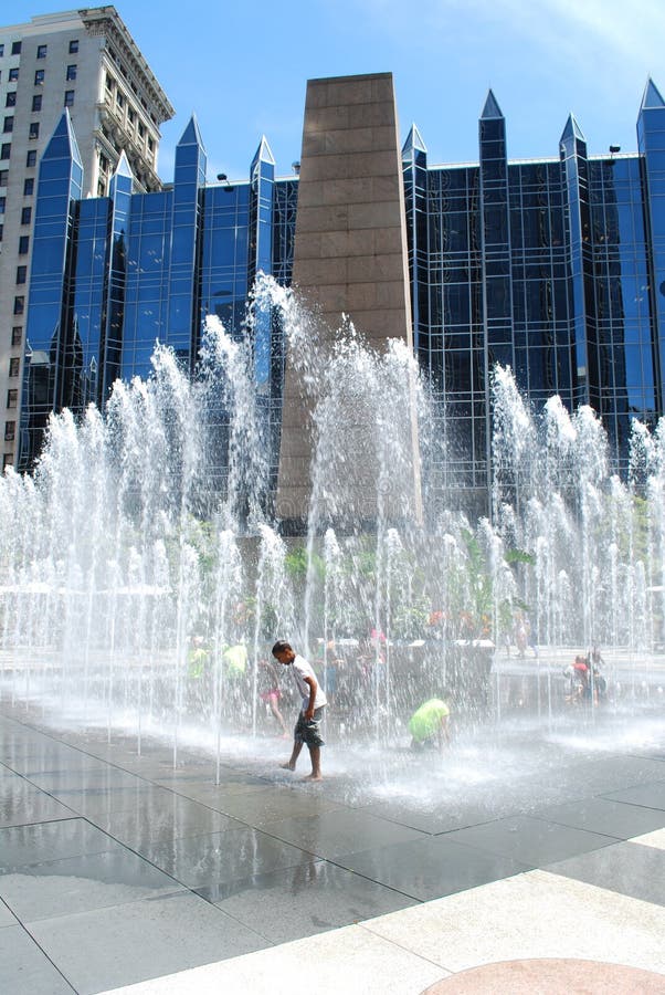 Kids Cool Off in Water Fountain Editorial Photo - Image of refreshing ...