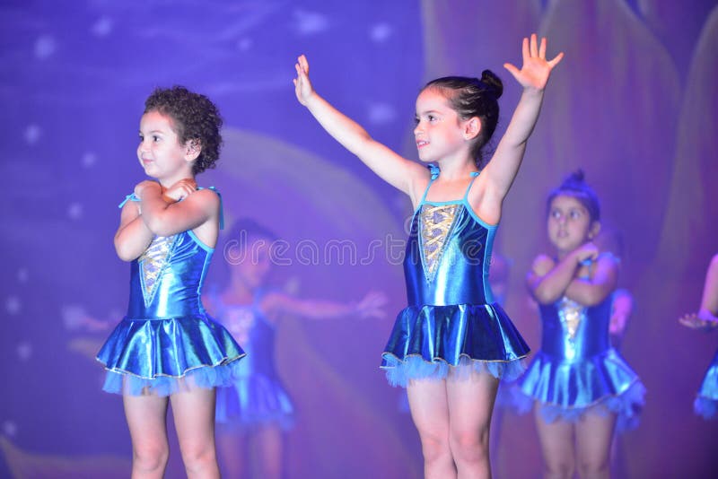Kids dancing modern dance editorial photo. Image of action - 96564681